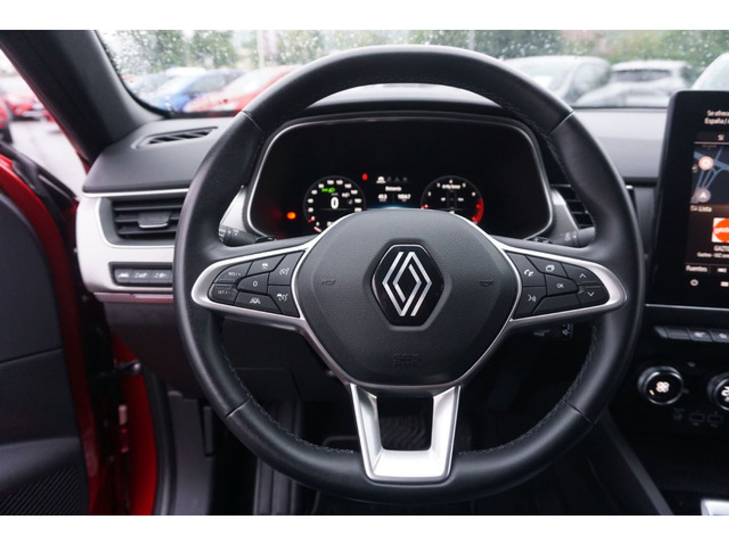 Renault Arkana TCe 140 Microhíbrido de segunda mano automático en ...